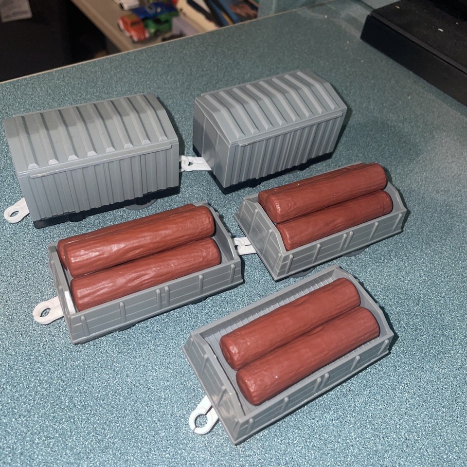 Thomas & Friends TOMY Trackmaster Lot Of Train Cars Boxcar Log Car Logs ...