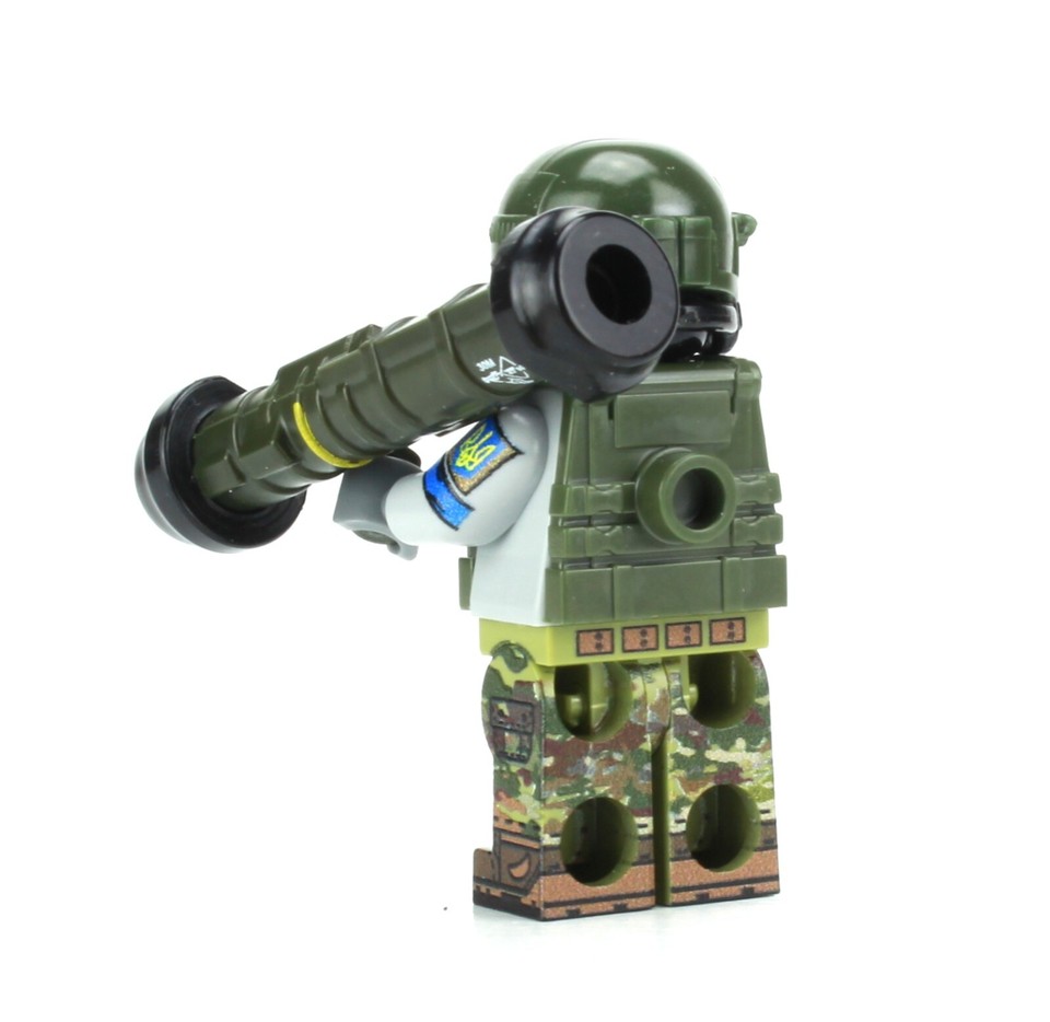 Battle Brick Ukrainian Anti-Tank Soldier made w/ real LEGO® Minifig ...
