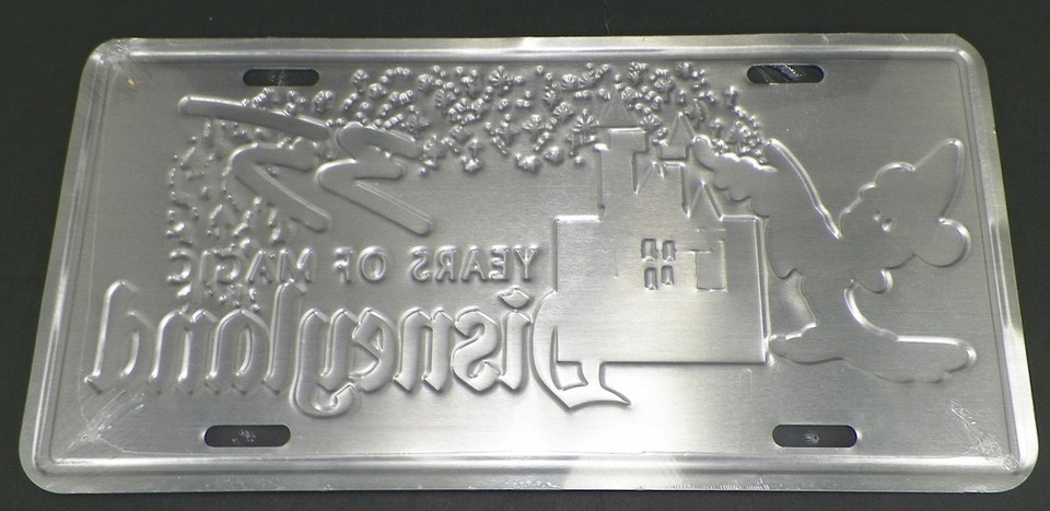 Disneyland 35 Years Of Magic Metal License Plate With Mickey Mouse -G3 ...