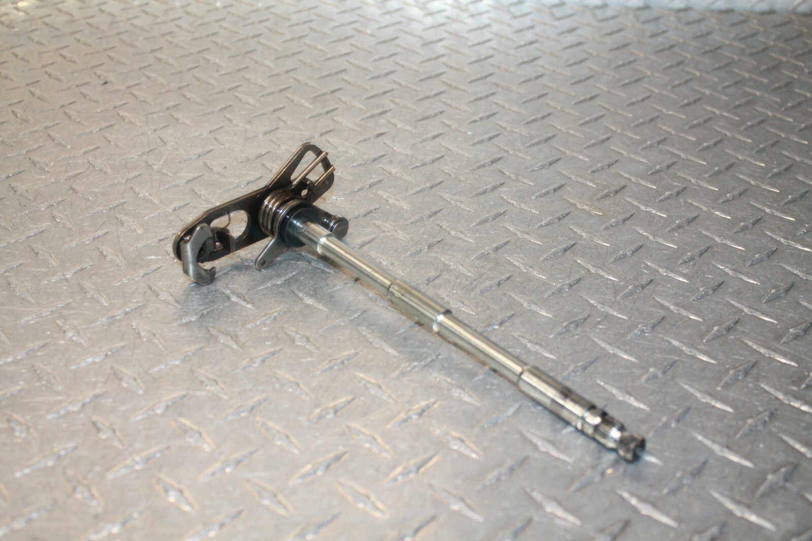 06 / 07 Yamaha YZFR6 - YZF-R6 - R6 Engine Gear Shifter Shift Shaft OEM ...