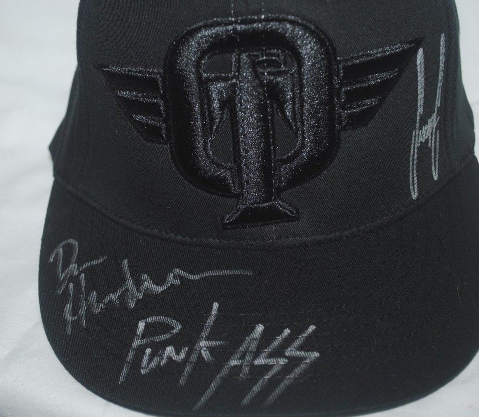 Tapout fitted cap SIGNED, Dan Henderson, Punk Ass, Skrape, UFC MMA NEW ...
