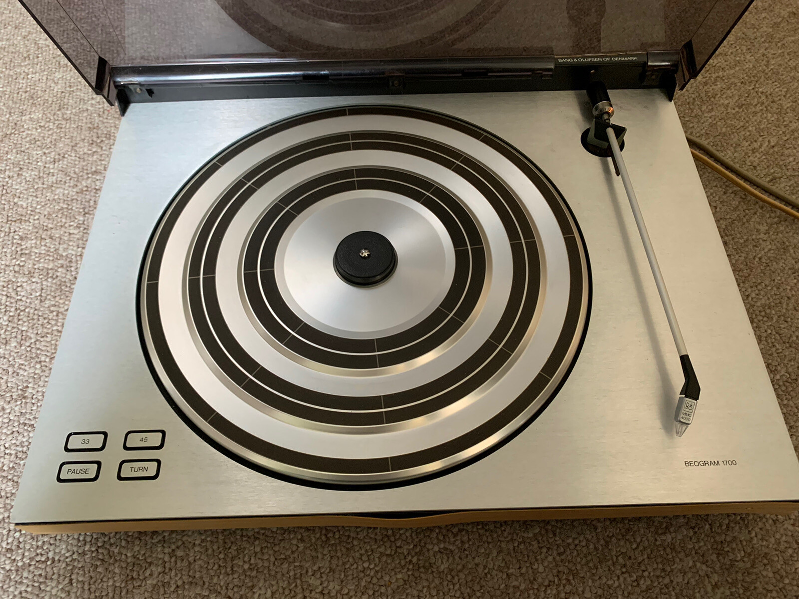 FS: B&O Beogram 1700 turntable and stylus in VGC.