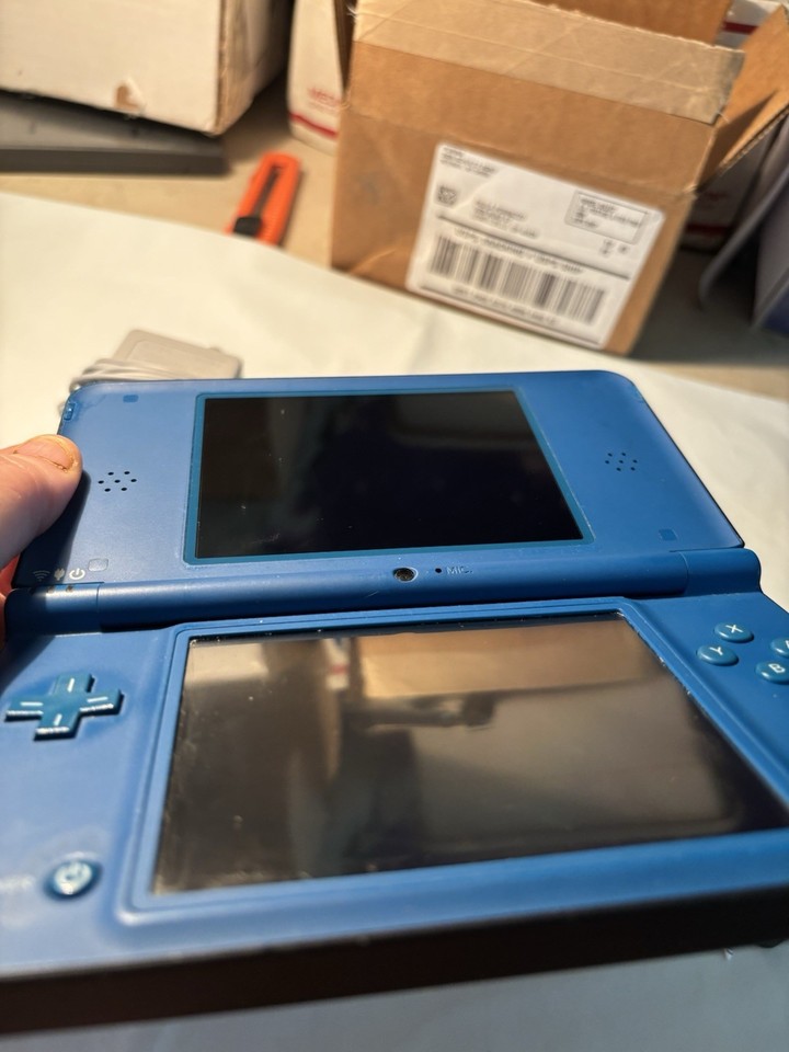 Nintendo DSi XL Midnight Blue Charger MARIO KART - MARIO PARTY - SUPER ...