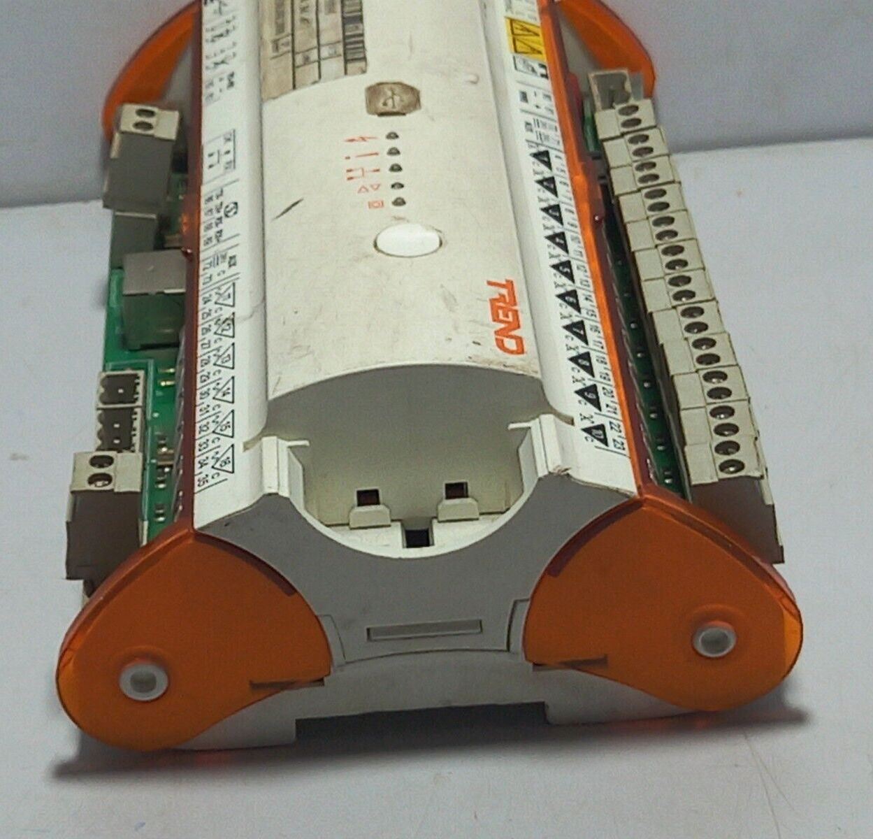 Trend IQ4E Controller IQ4E-2050U861000 / 230VAC, 50/60Hz, 70VA ...