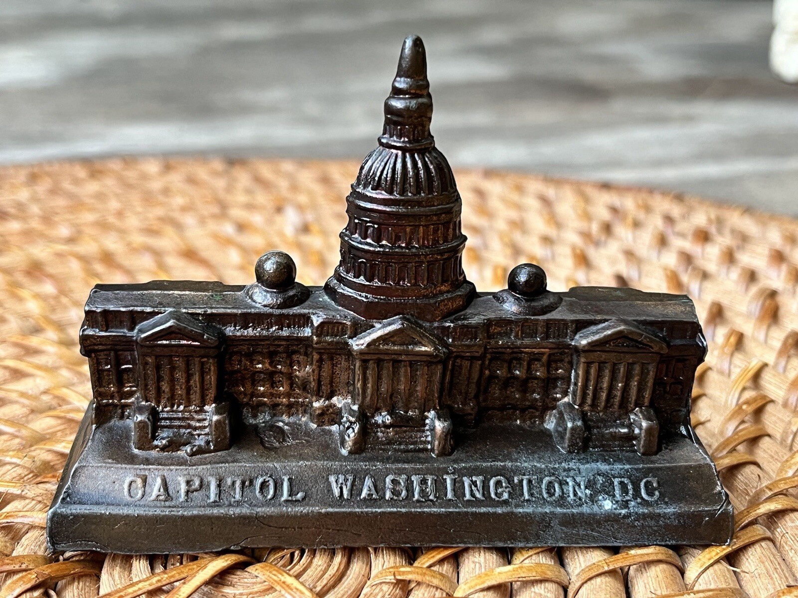 CAPITOL WASHINGTON DC Souvenir Building Replica Model Paperweight CAST ...