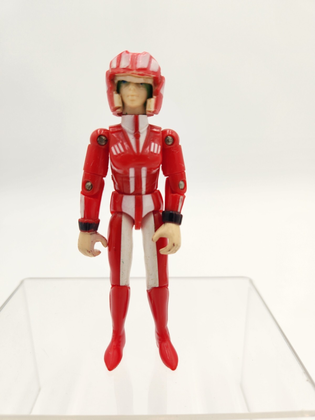 Robotech Miriya Red 1:18 Action Figure Matchbox 1986 W/ Helmet Vintage