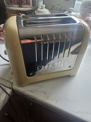Dualit 2 Slice Lite Toaster DPP2a Cream and Stainless Steel Fully ...