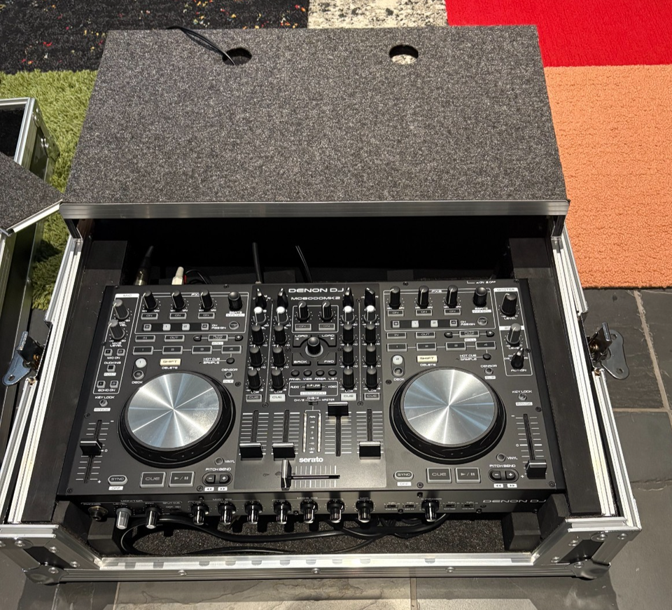 Denon DJ MC6000MK2 Professional Digital DJ Controller + Odyssey Flight ...