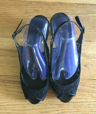 DRESSBARN SHOES BLACK PEEP TOE LACE/MESH MATERIAL SIDES & PATTEN ...