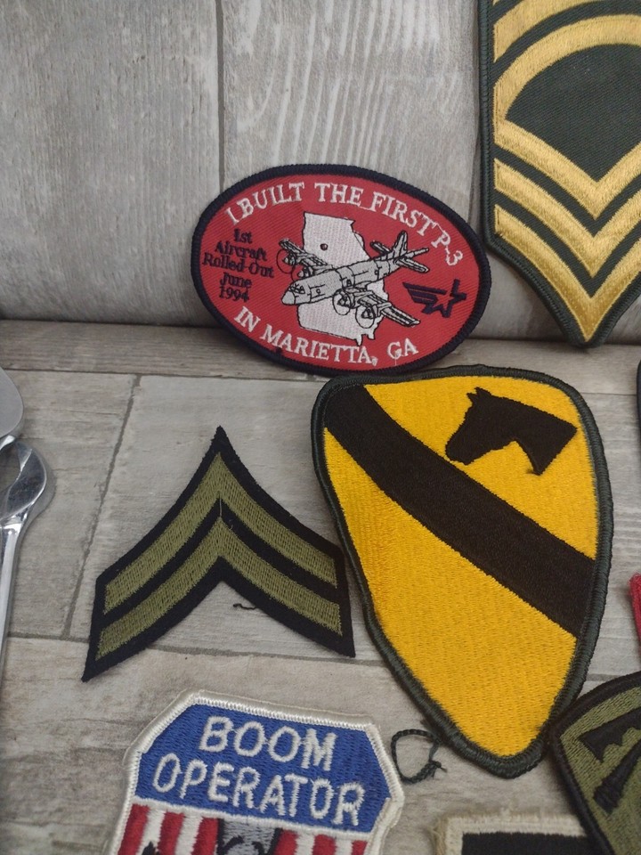 NICE 30 VINTAGE MILITARY PATCHES WWII Vietnam Eras Army Arm Jacket Hats ...