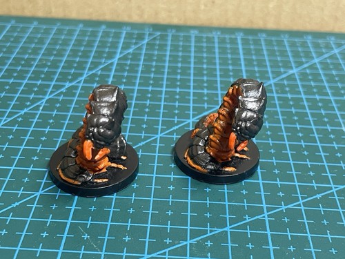 Dungeons & Dragons Miniatures Giant Centipede Lot of 2 56/60 Dungeons ...
