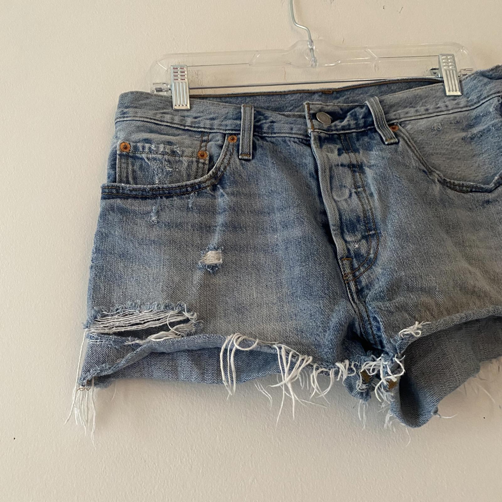 Levi’s 501 distressed denim cut off shorts - Gem