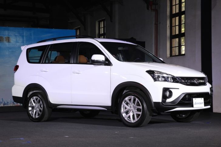 Mitsubishi Zinger 2022