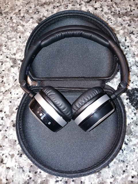 OEM MERCEDES BENZ AKG Bluetooth Headphones Model P10X for sale online ...