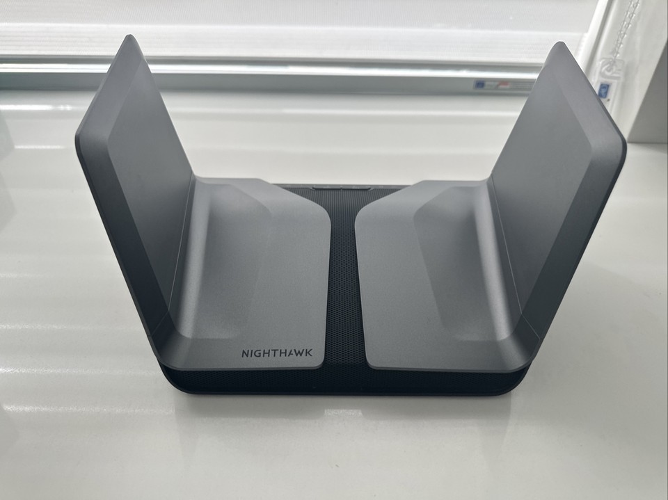 NETGEAR Nighthawk RAX75 AX8 8-Stream AX WiFi Router - AX5700 ...