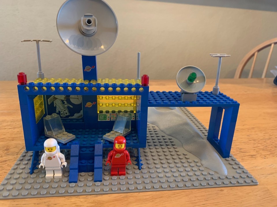 Lego 493-1 Space Command Center, 99% complete with instructions | eBay