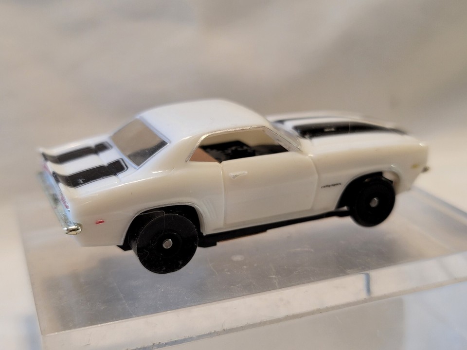 1969 Camaro Z28 Rally Sport White Model Motoring ho slot car with a TFX ...