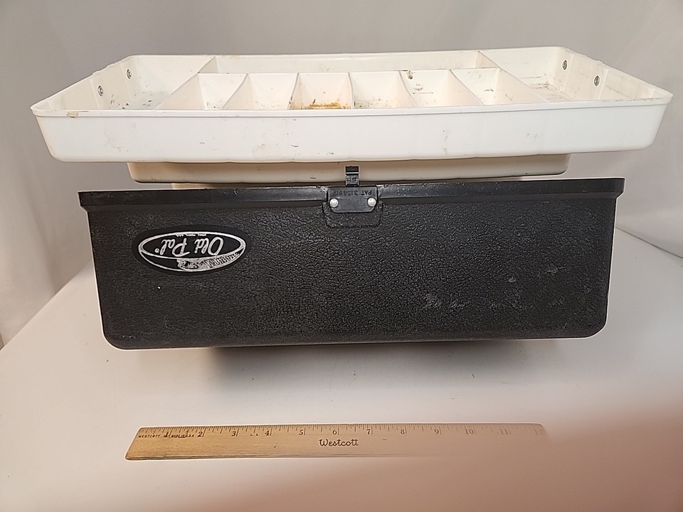 Vintage Old Pal Wahoo PF-2300 Tackle Fishing Box Nice Display For Lures ...