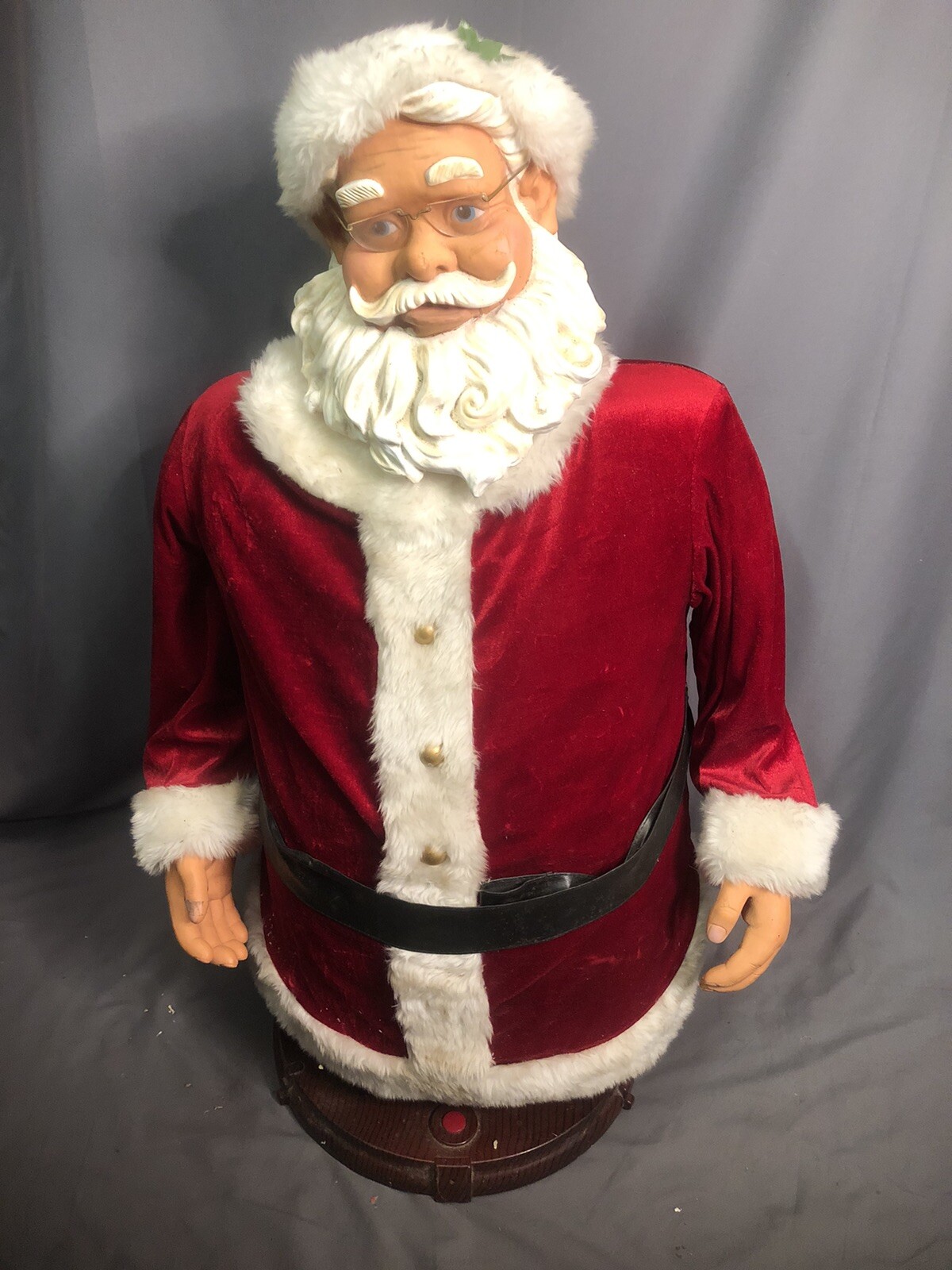 Gemmy Life Size 60" Animated Singing Dancing Christmas Karaoke Santa 5 ...