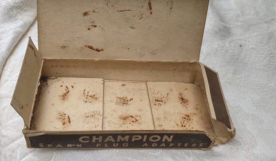 Antique Champion Spark Plug Adapters Y-402 Model T Full Box | eBay