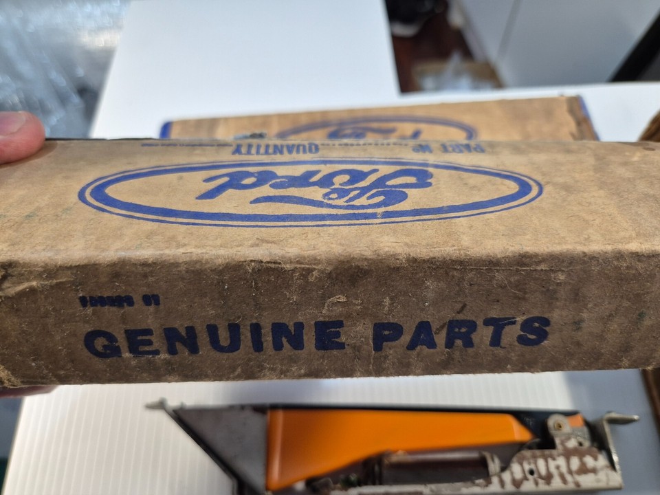 VERY RARE FORD NOS boxed trafficator pr about 1936 NOS 6v model 7 Y 8 Y ...