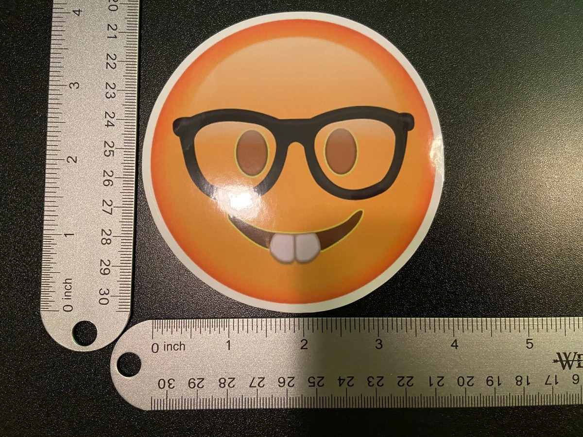 Cool Nerd Emoticon