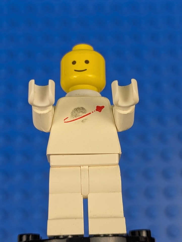 Lego Space: Classic Space - White with Air Tanks sp006 Sets 886, 6927 ...