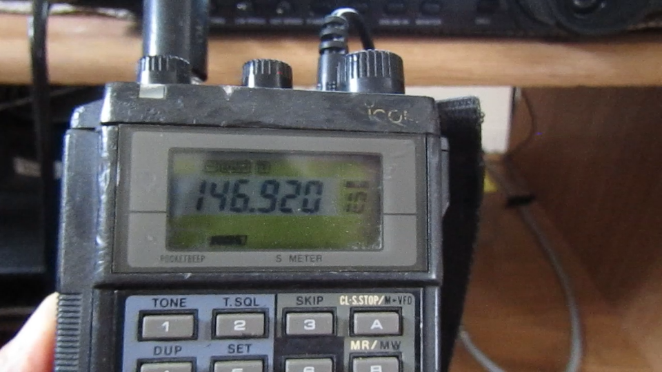Icom IC-32AT Dual Band HT VHF UHF FM Amateur Radio Transceiver Tested ...