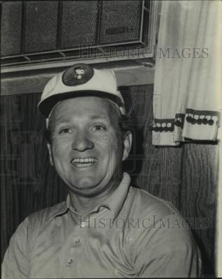 1972 Press Photo Golfer Bobby Loy Smiles in Snoopy Hat - sas21350 | eBay