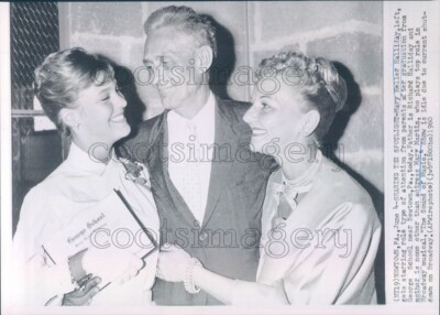 1960 Press Photo Actor Richard Halliday Mary Martin Daughter Mary ...
