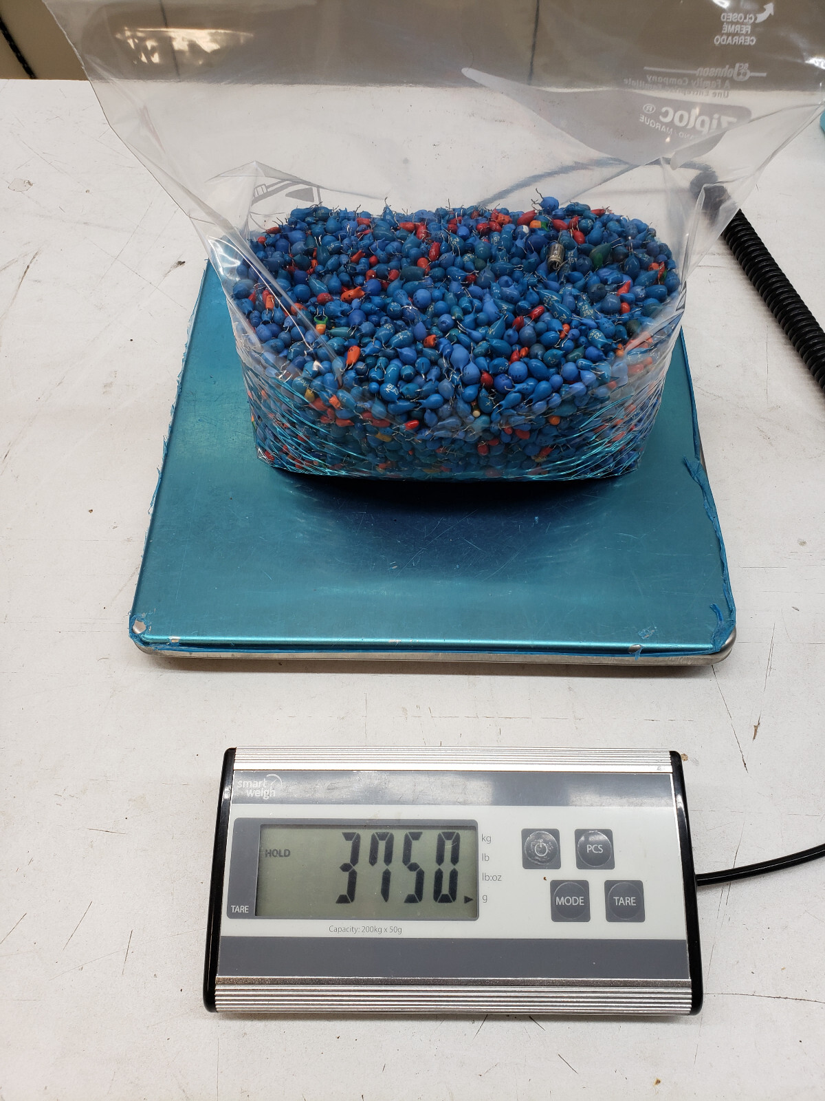 3.75kg / 8lb 5oz Tantalum Capacitor Scrap for Metal Recovery - vintage ...