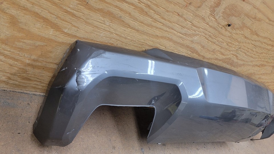 2021 2022 Chevrolet COLORADO Front Bumper Fascia Skid Plate Molding OEM ...