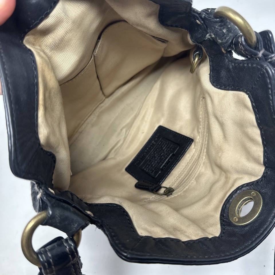 Coach Twist Lock Black Pebbled Small Leather Shoulder Bag E0769-10946 ...