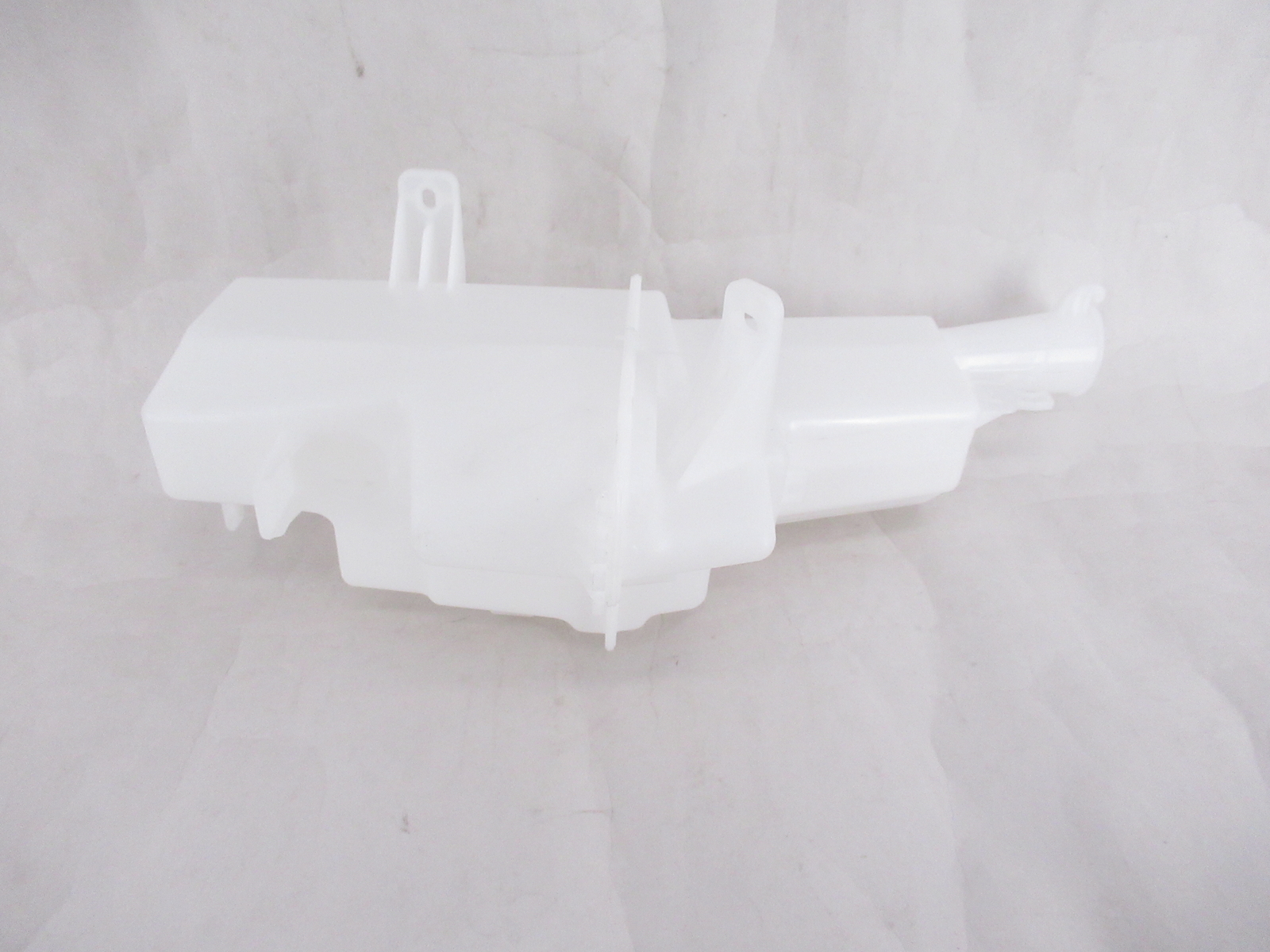 Genuine OEM Kia 98620 D9100 Windshield Washer Fluid Reservoir 2017-2019 ...