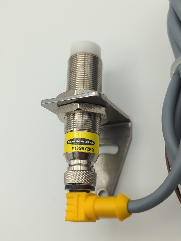 Banner Engineering M18GRY2PQ Proximity Sensor With Bracket | eBay