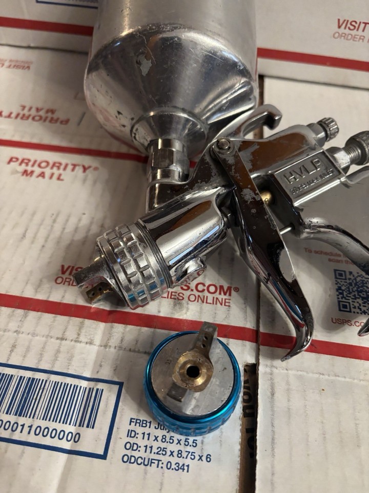 DeVilbiss StartingLine Mini HVLP Detail Paint Spray Gun with 1.0mm Tip ...