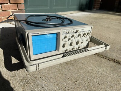 Oscilloscopes - 20Mhz Dual Trace Oscilloscope