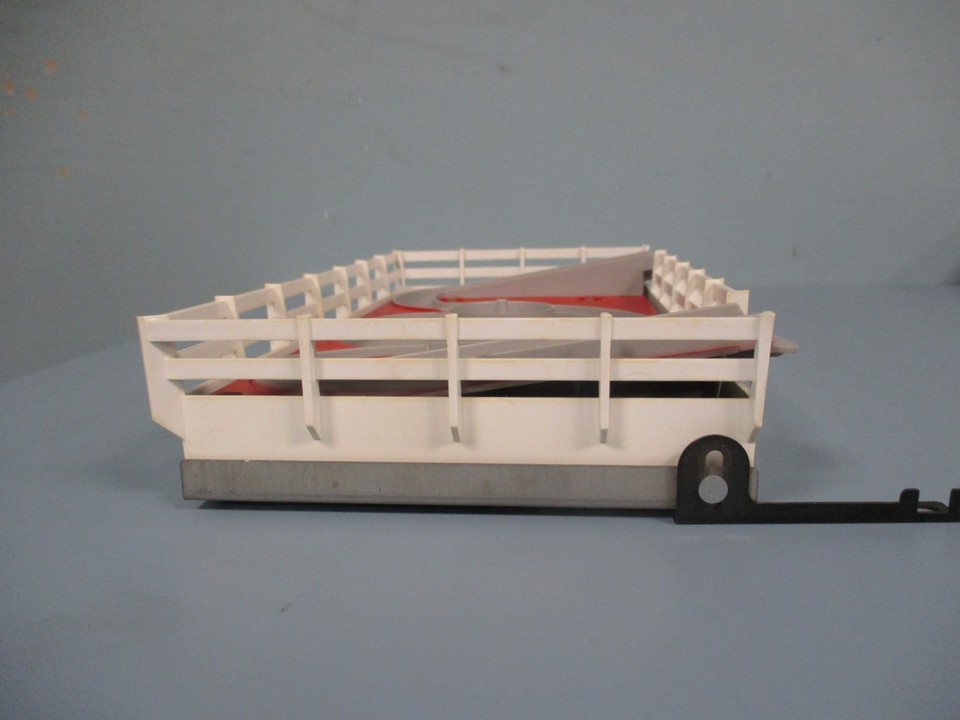 Lionel Post War No. 3366 Operating Circus Car and Corral- O Gauge | eBay