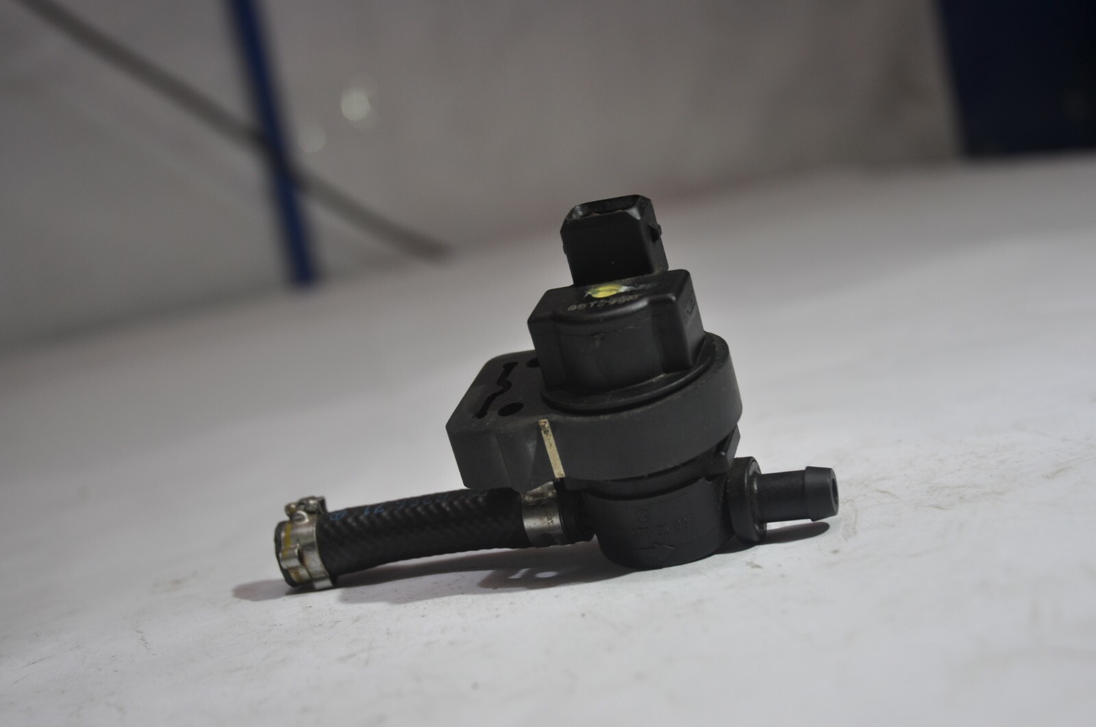 Valve MERCEDES S-klasse W220 S 600 A0004703593 for sale online | eBay