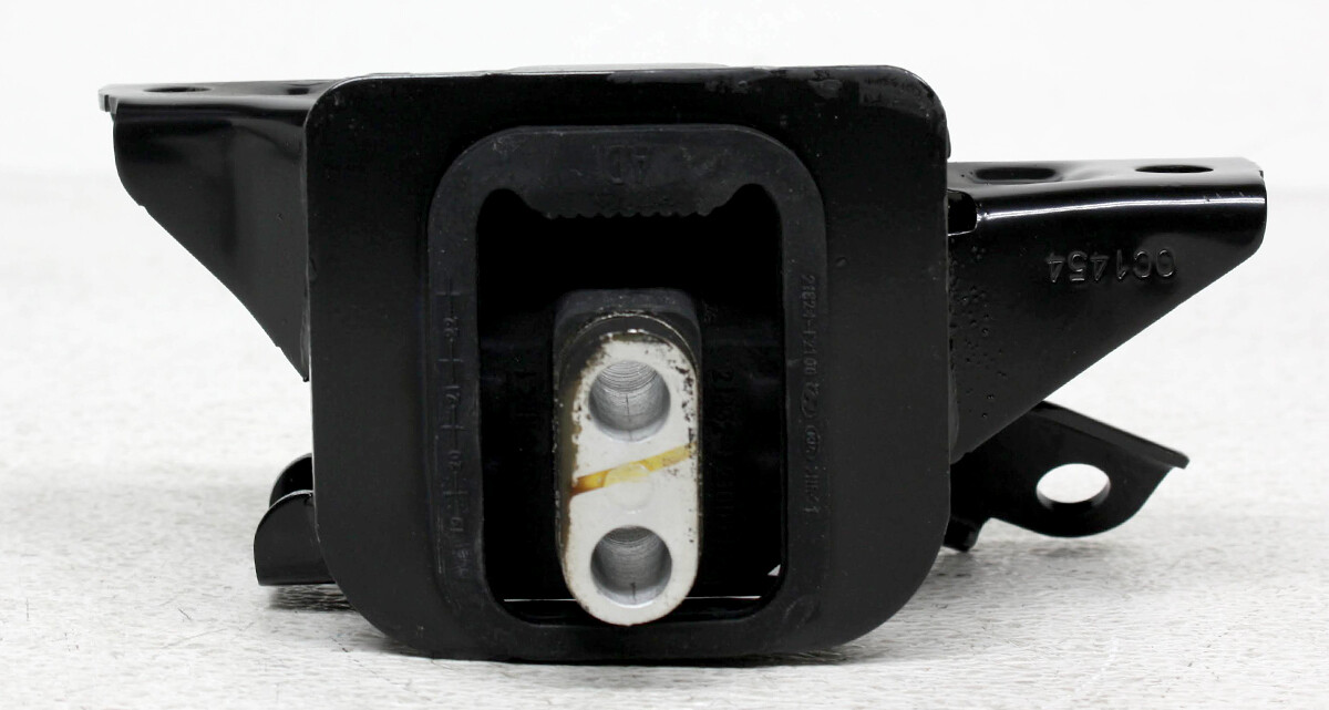 21830-F2100 OEM Hyundai Elantra Transmission Crossmember Mount | eBay