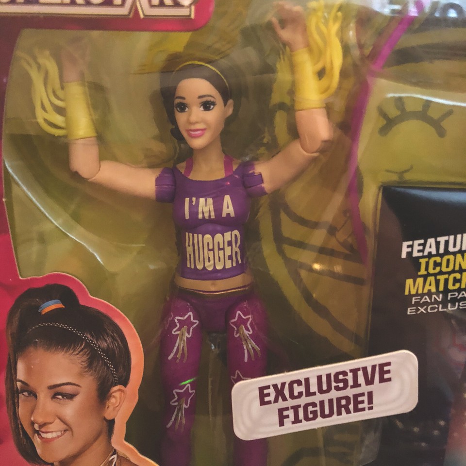 NEW Mattel WWE Superstar BAYLEY Ultimate Fan Pack Figure Headband ...