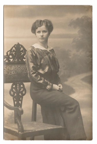 15859- Foto * Dame sitzend * Kulisse * ben. Trudel Korff 1915 | eBay