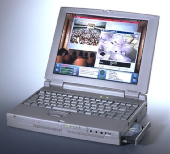 Vintage Toshiba Satellite 220CDS P133 1.4GB Laptop Notebook Computer ...
