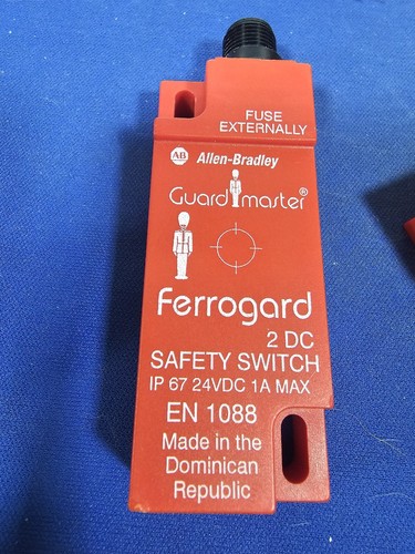ALLEN-BRADLEY GUARD-MASTER SAFETY SWITCH FERROGARD 2DC | eBay UK