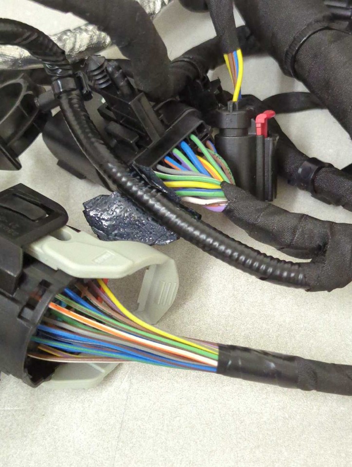 New OEM Engine Wiring Harness 2018-2019 Mustang 2.3 10 speed auto JU5Z ...