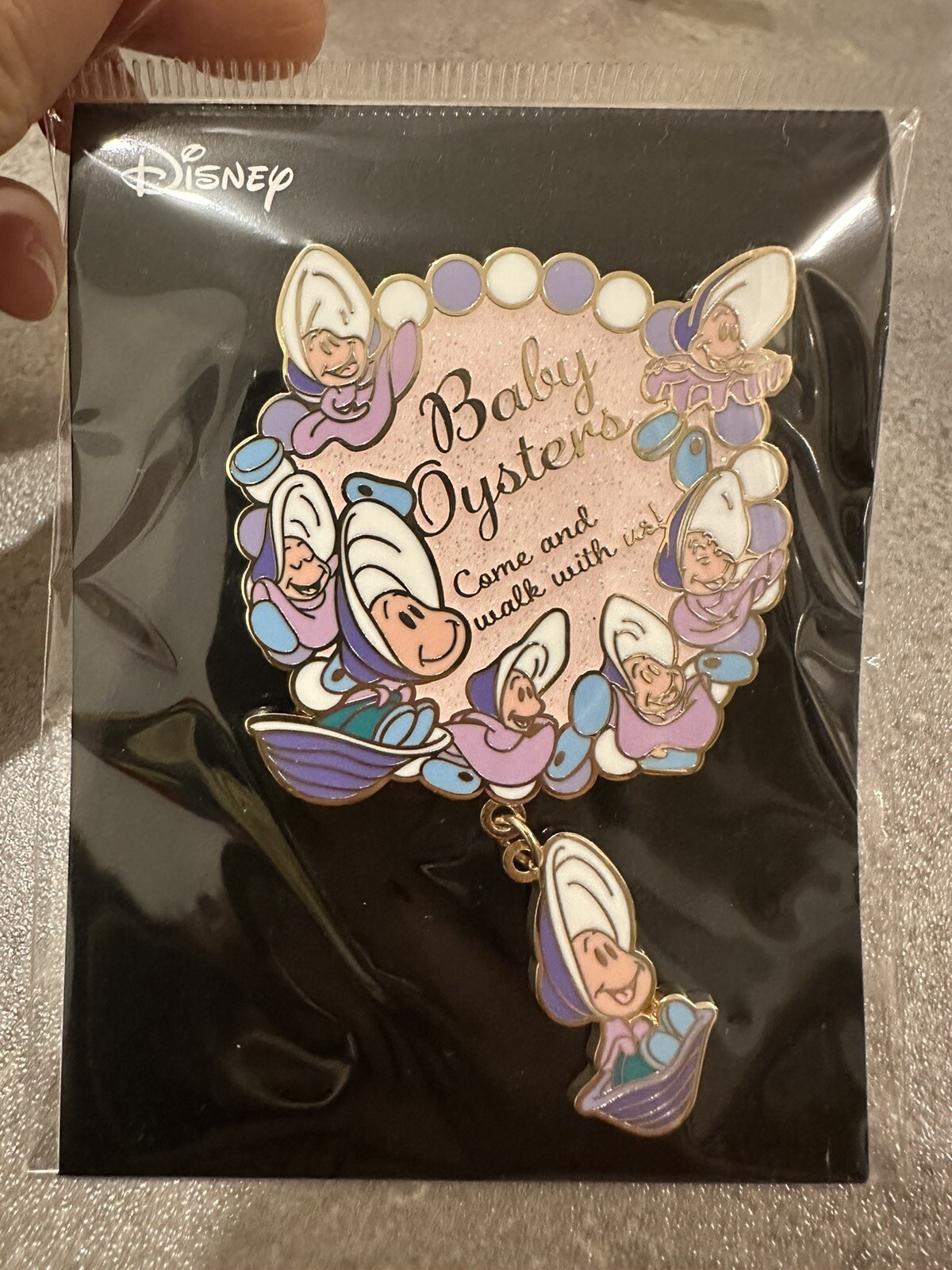 Disney pins Licenced Japan Baby Oyster Pin Alice In Wonderland Tokyo ...