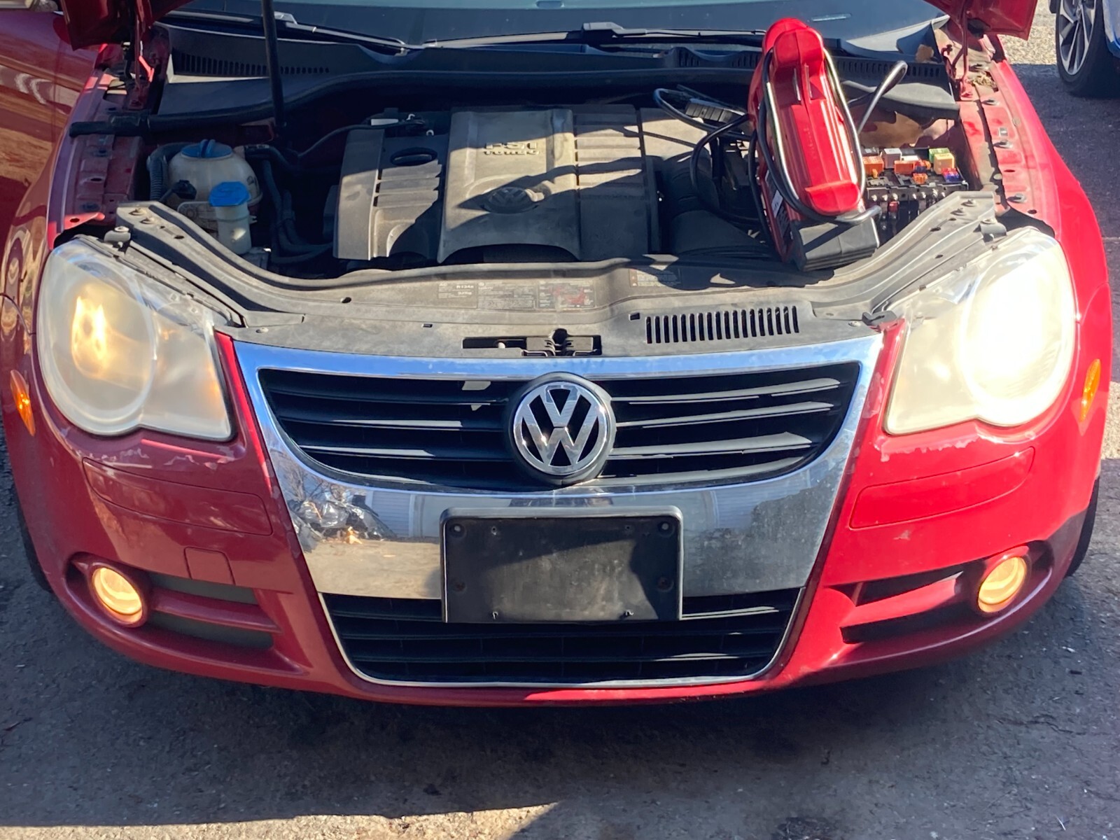 2007 VW EOS Front headlight Turn Signal Blinker Light Bulb Holder ...