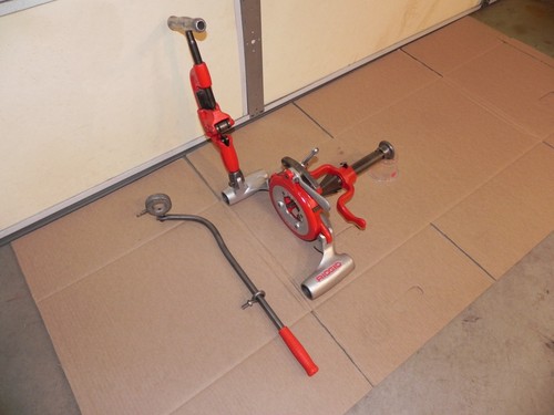 RIDGID 311 With 360 cutter,341 reamer, die head 1-2" NPT rigid 300 ...