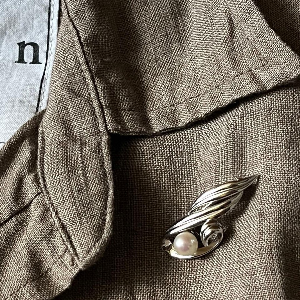 Excellent condition Mikimoto silver pearl leaf brooch | eBay Australia