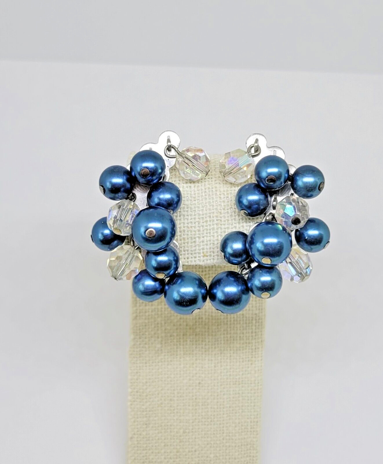 Vintage Ann Vien Faux Blue Pearl Aurora Borealis Clus… - Gem